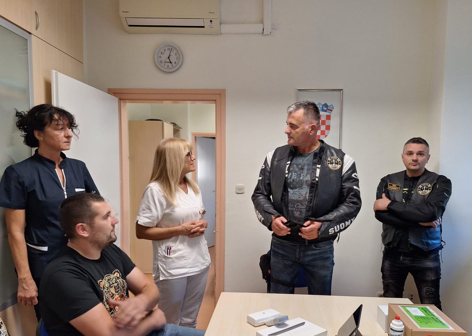 Moto klub Longfield iz Dugopolja donirao Klinici za dječje bolesti KBC-a Split Vscan Ultra ...